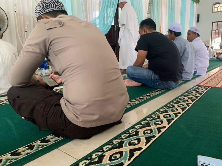 Niat Sholat Jumat Sesuai Sunnah dan Tata Cara Pelaksanaannya